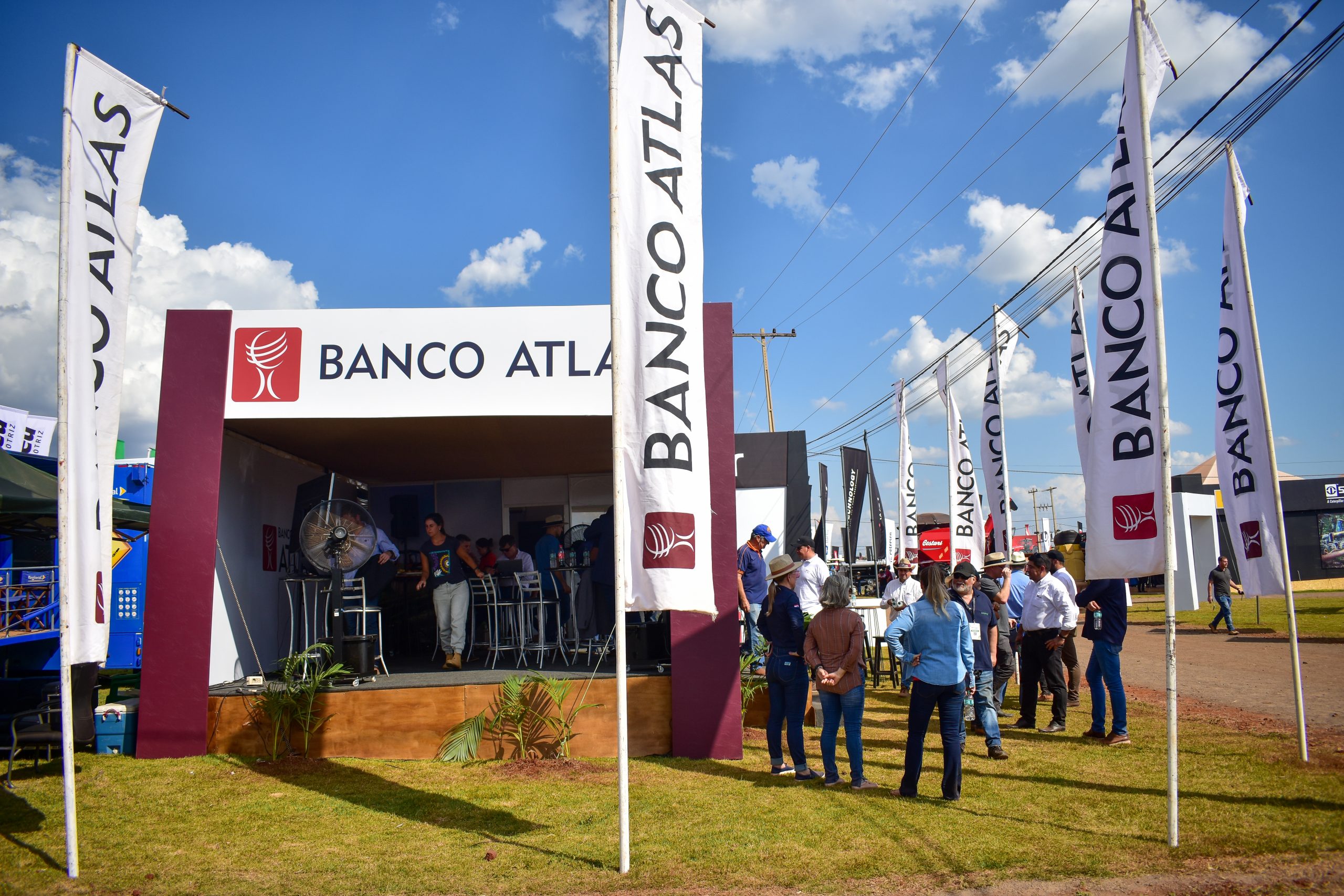 Banco Atlas apuesta a impulsar el desarrollo económico desde las ...